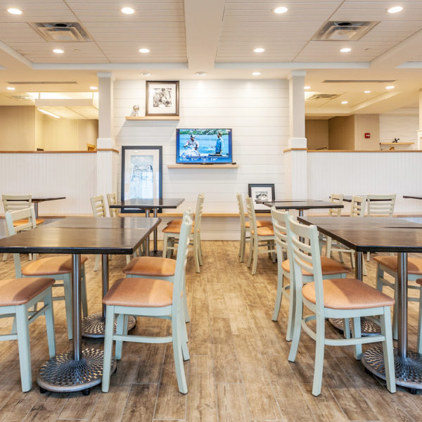 Hampton Inn Interiors - WBRC Inc.